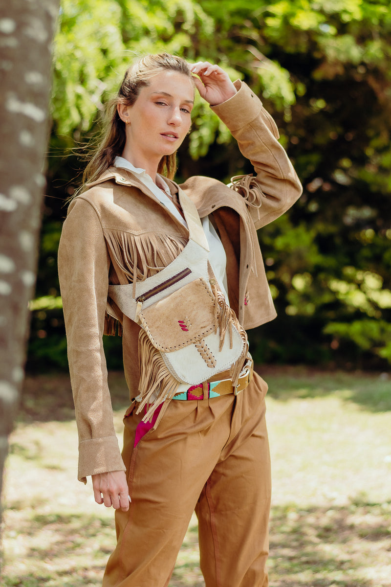 White Hide Phone Holster – Pata Lifestyle
